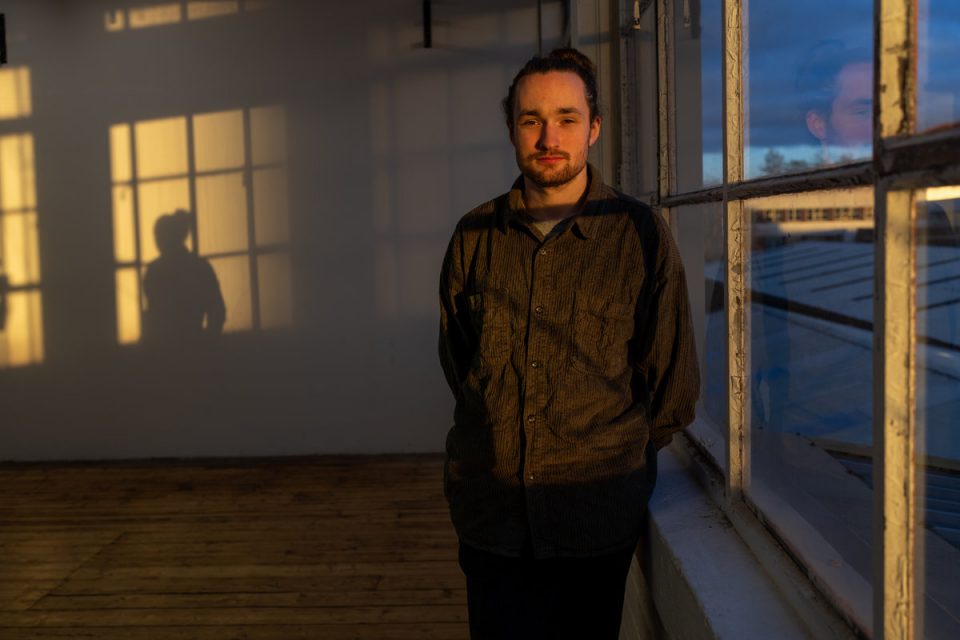 Accompanied by bassist David Bowden and drummer Stephen Henderson ...